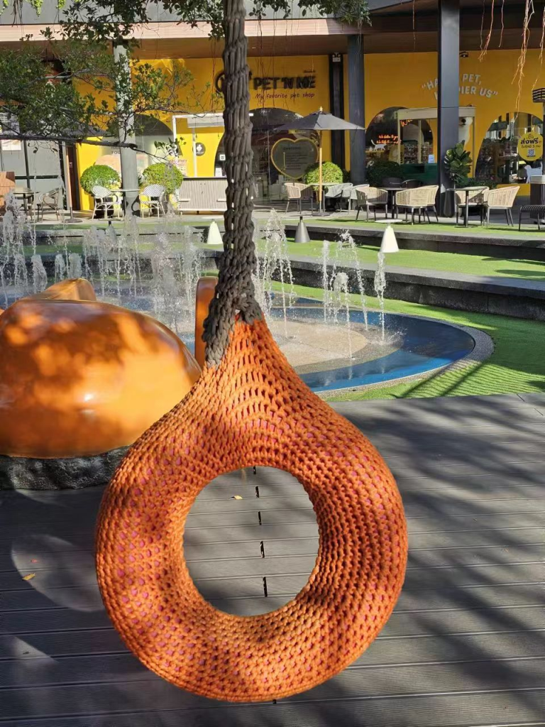 Hanging Element – Crochet Playgrounds